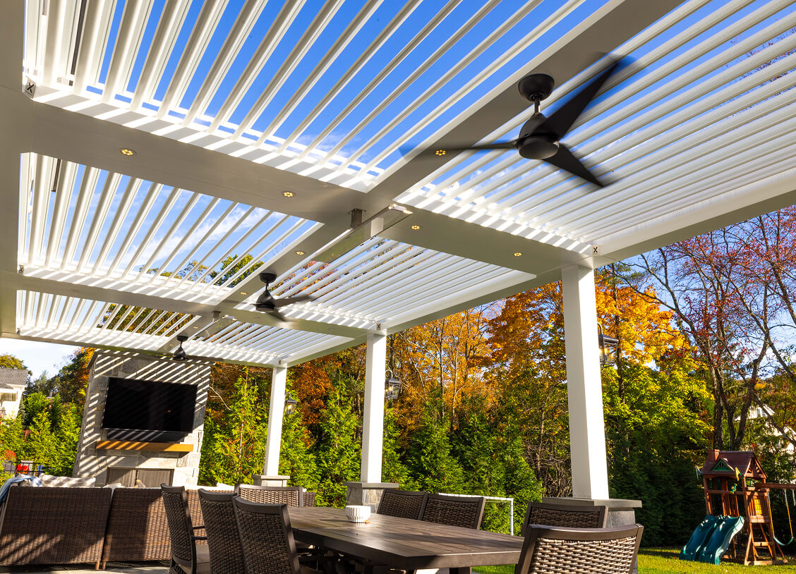 StruXure - Somfy | Pergola that Opens and Closes